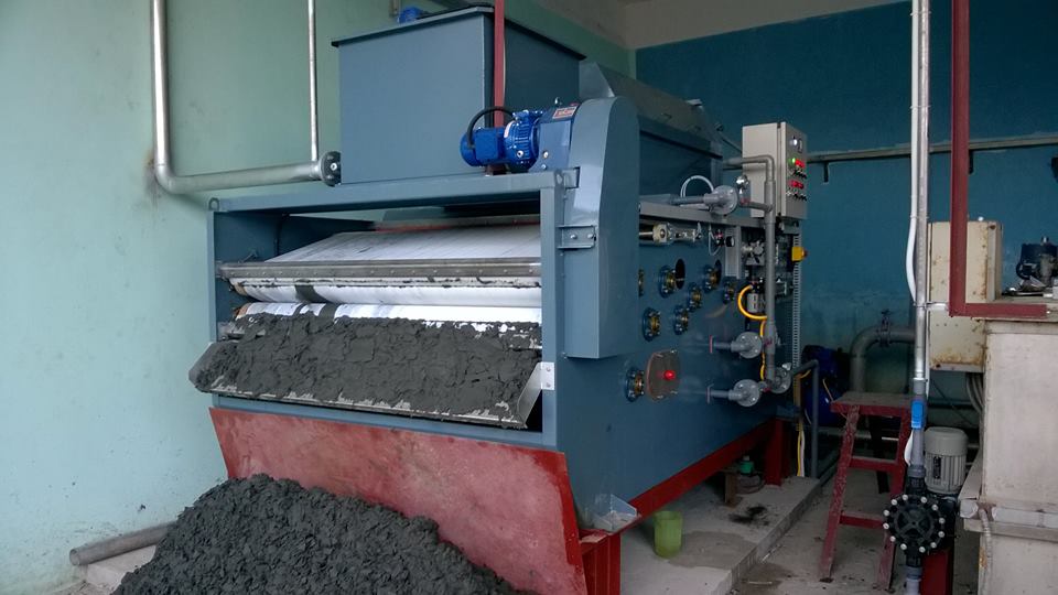 Máy Ép Bùn Băng Tải – Giải Pháp Xử Lý Bùn Hiệu Quả Cho Nhà Máy